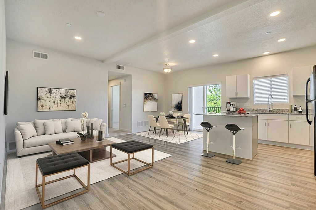 305 N 1300 W #B-B301, Centerville, UT 84014 - See Est. Value, Schools ...