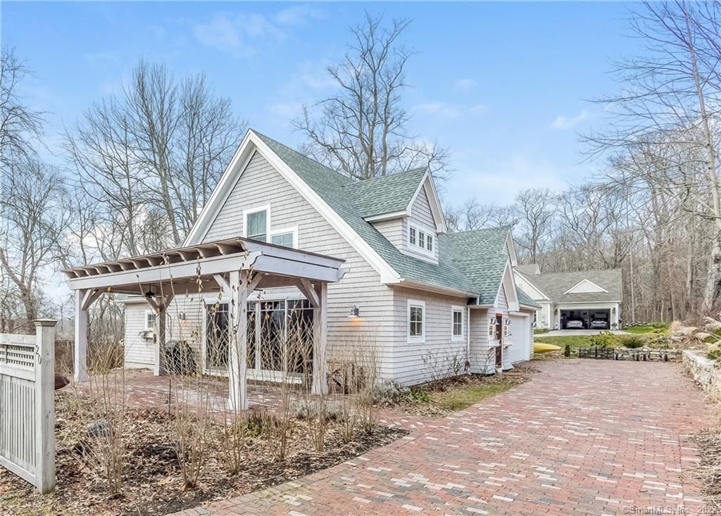 20 Woodland Dr, Niantic, CT 06357 | Trulia