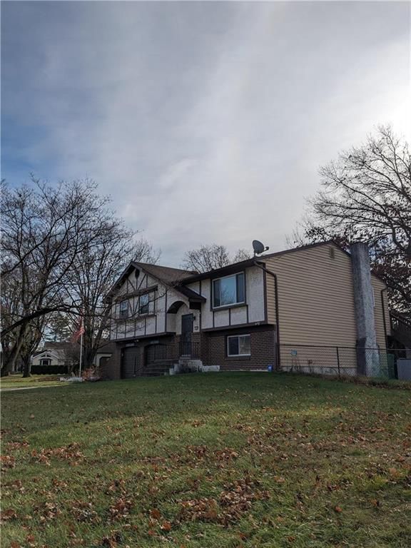 2858 Andrea Dr, Allentown, PA 18103 - See Est. Value, Schools & More