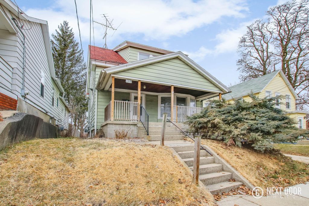 1319 North Ave NE, Grand Rapids, MI 49505 - See Est. Value, Schools & More