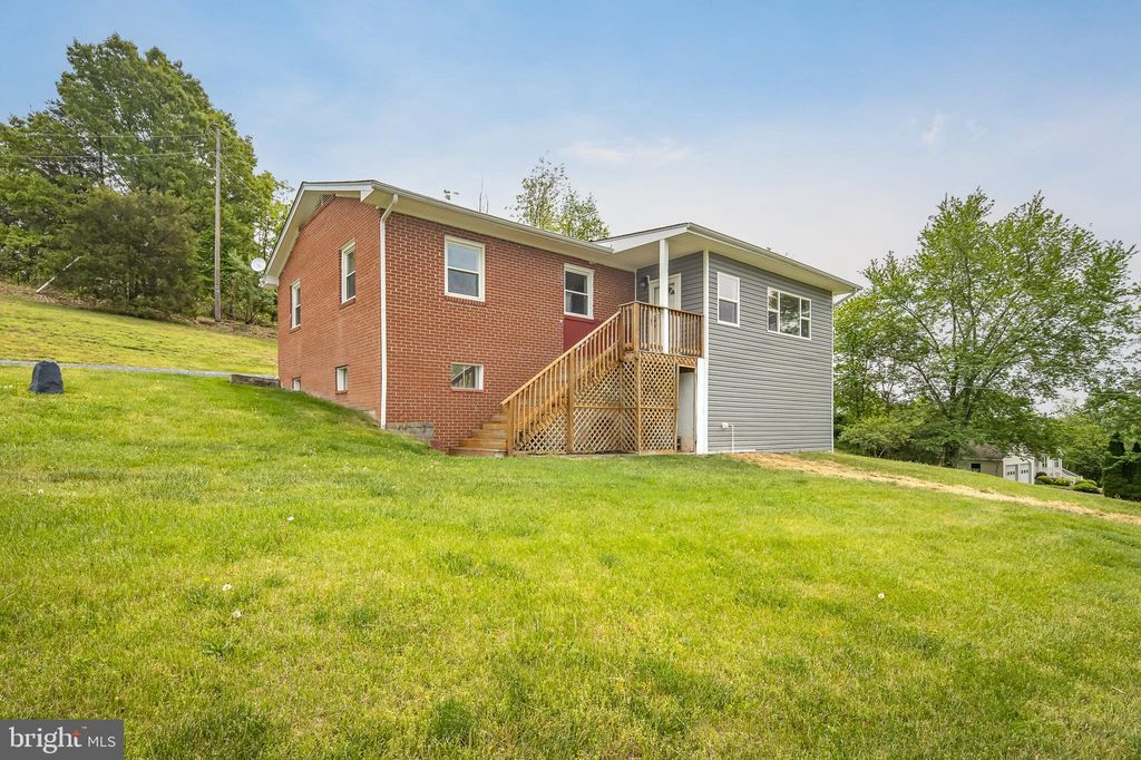 10418 Ada Rd, Marshall, VA 20115 - See Est. Value, Schools & More