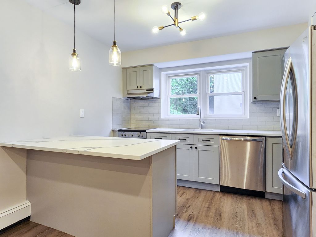 35 Ridge Rd #B, Dobbs Ferry, NY 10522 - See Est. Value, Schools & More