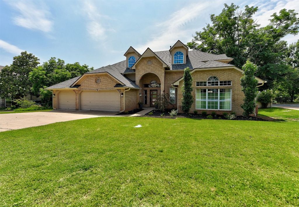 1204 Fox Lake Ln, Edmond, OK 73034 - See Est. Value, Schools & More