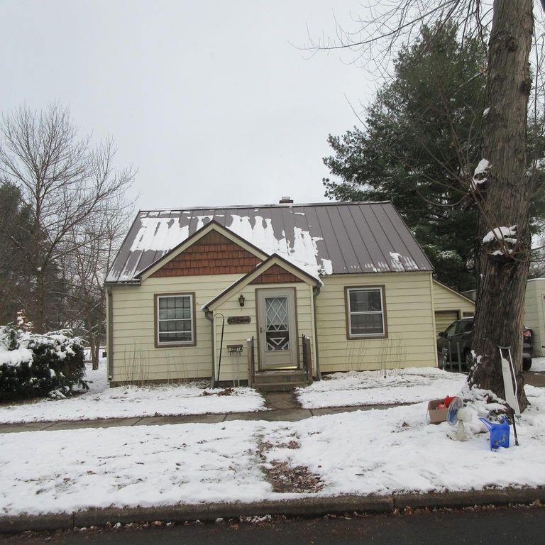 1314 Wilson St NE, Menomonie, WI 54751 - See Est. Value, Schools & More