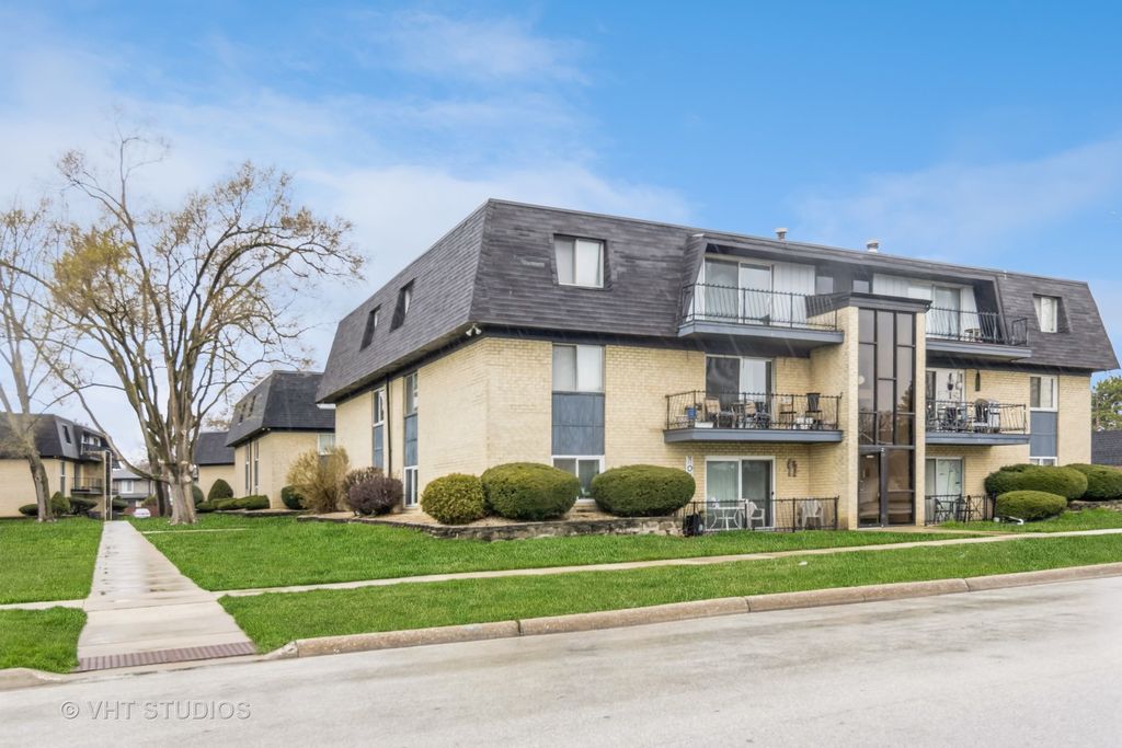 11100 S 84th Ave #3A, Palos Hills, IL 60465 - See Est. Value, Schools ...