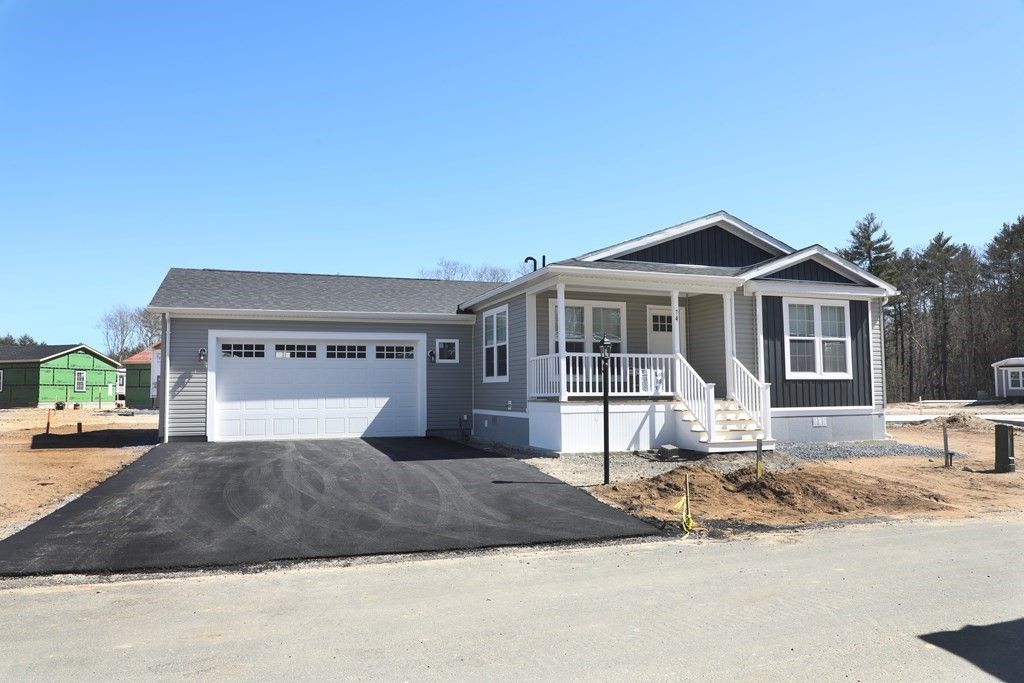 74 Sagamore Ln, East Taunton, MA 02718 - See Est. Value, Schools & More
