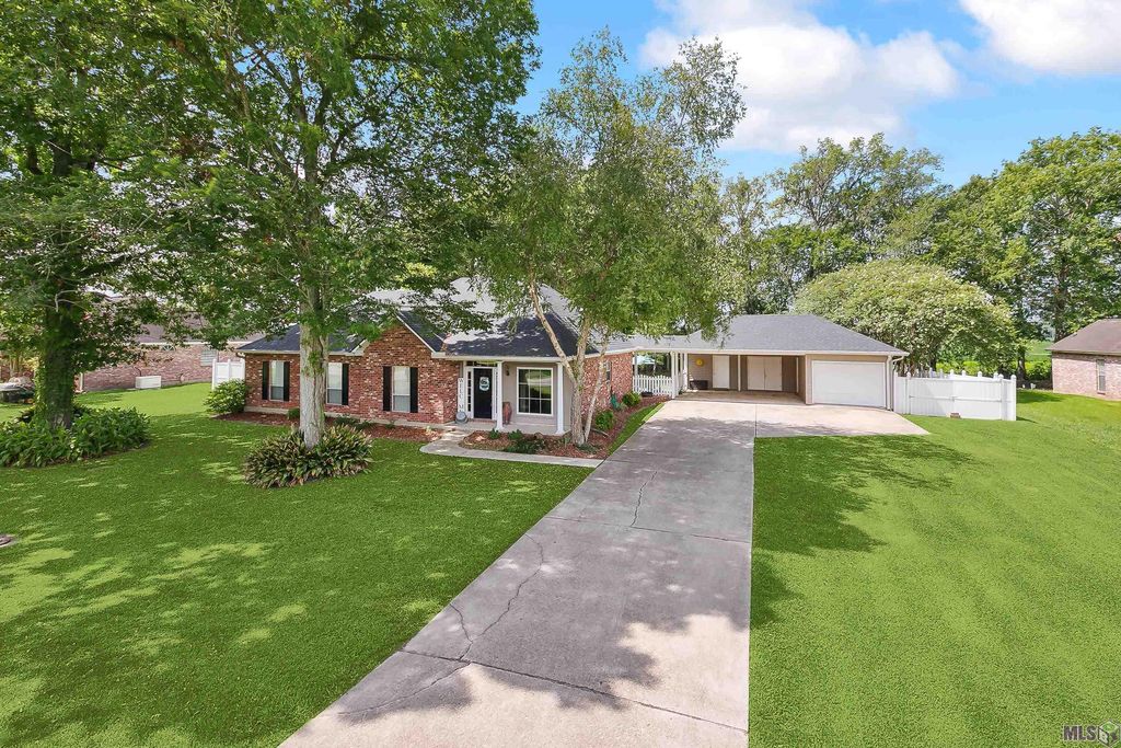 3959 Emily Dr, Port Allen, LA 70767 - See Est. Value, Schools & More