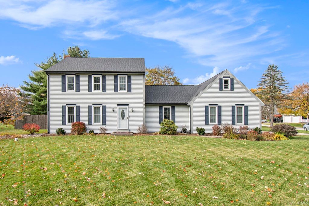 51575 Shaker Ln, Granger, IN 46530 - See Est. Value, Schools & More