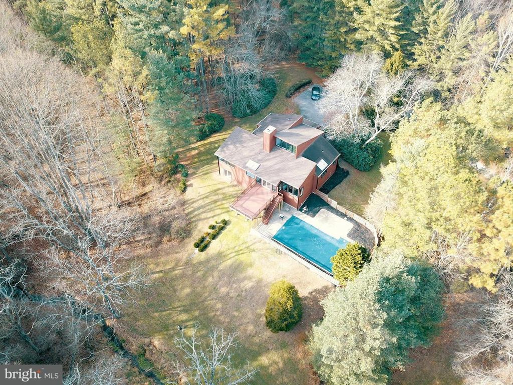 16304 Falls Rd, Upperco, MD 21155 - See Est. Value, Schools & More