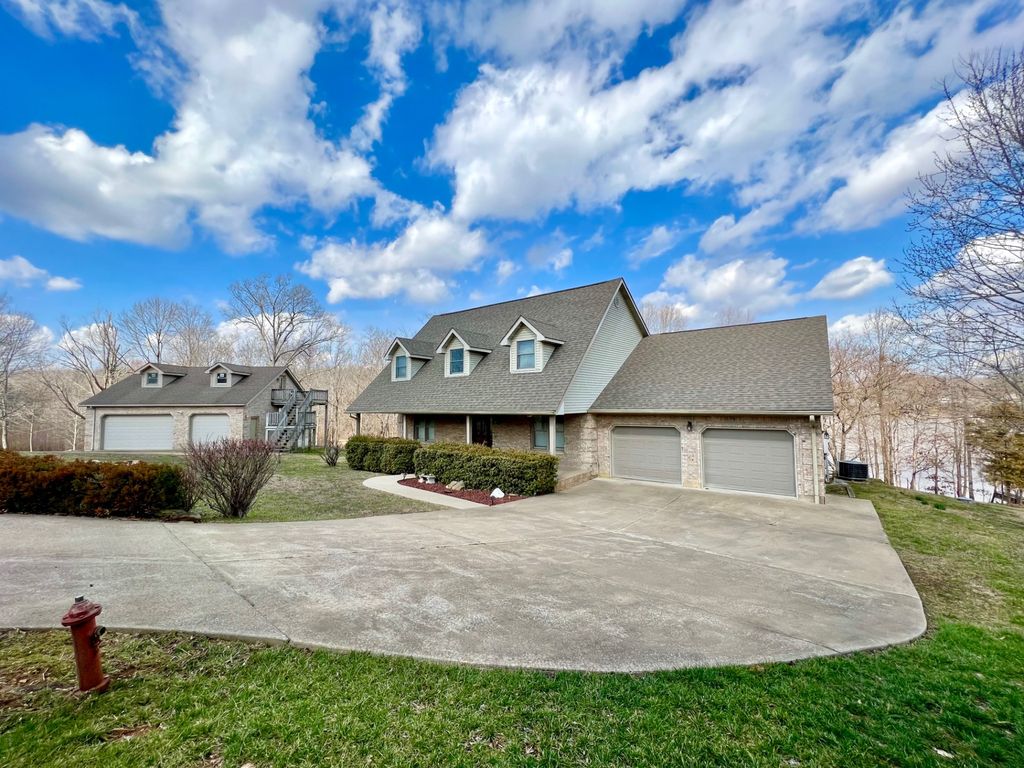 93 Misty Morning Ln, Cadiz, KY 42211 - See Est. Value, Schools & More