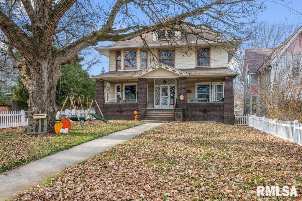 419 S Chestnut St, Kewanee, IL 61443 - See Est. Value, Schools & More