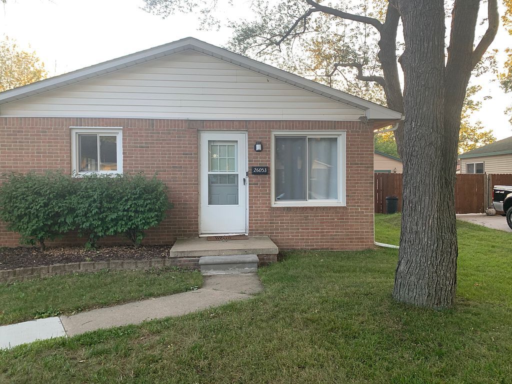 26053 Townley St, Madison Heights, MI 48071 - See Est. Value, Schools ...