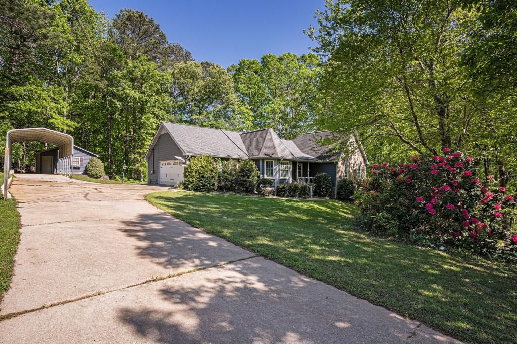 255 Oak Leaf Dr, Stockbridge, GA 30281 - See Est. Value, Schools & More