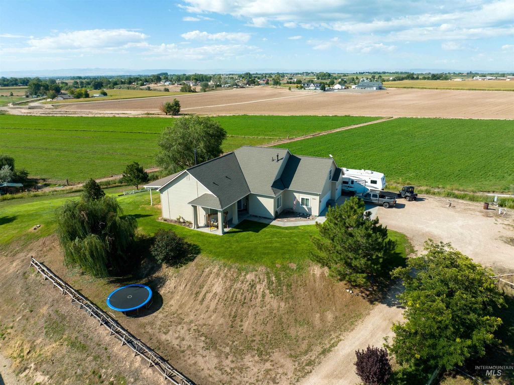 26401 Hidden Valley Ln, Middleton, ID 83644 | MLS# 98889082 | Trulia
