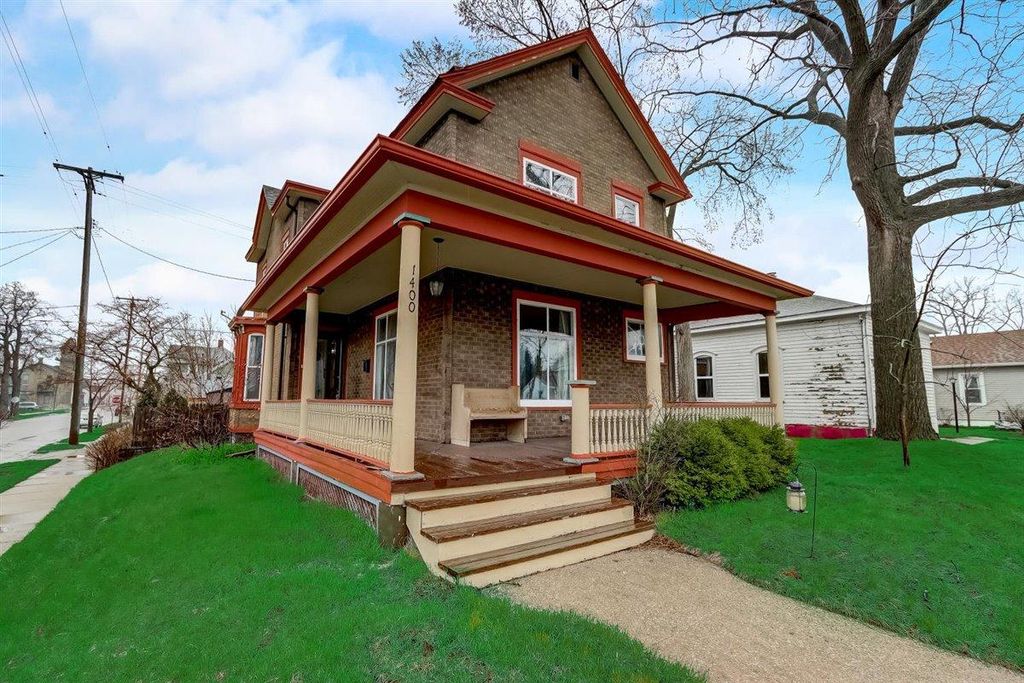 1400 Erie St, Racine, WI 53402 - See Est. Value, Schools & More