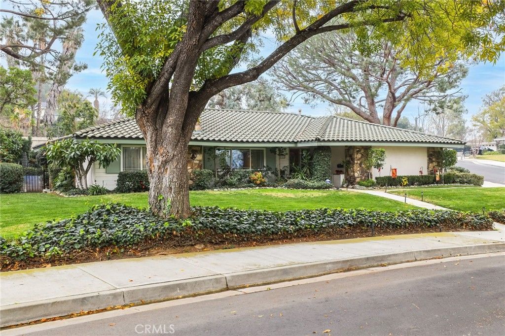 6003 Courtland Dr, Riverside, CA 92506 - See Est. Value, Schools & More