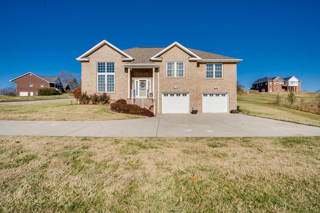 321 Carrie Cir, Mt Carmel, TN 37645 - See Est. Value, Schools & More