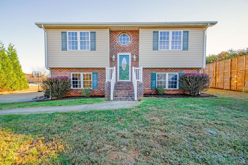 374 Dunivan Dr, Rustburg, VA 24588 - See Est. Value, Schools & More
