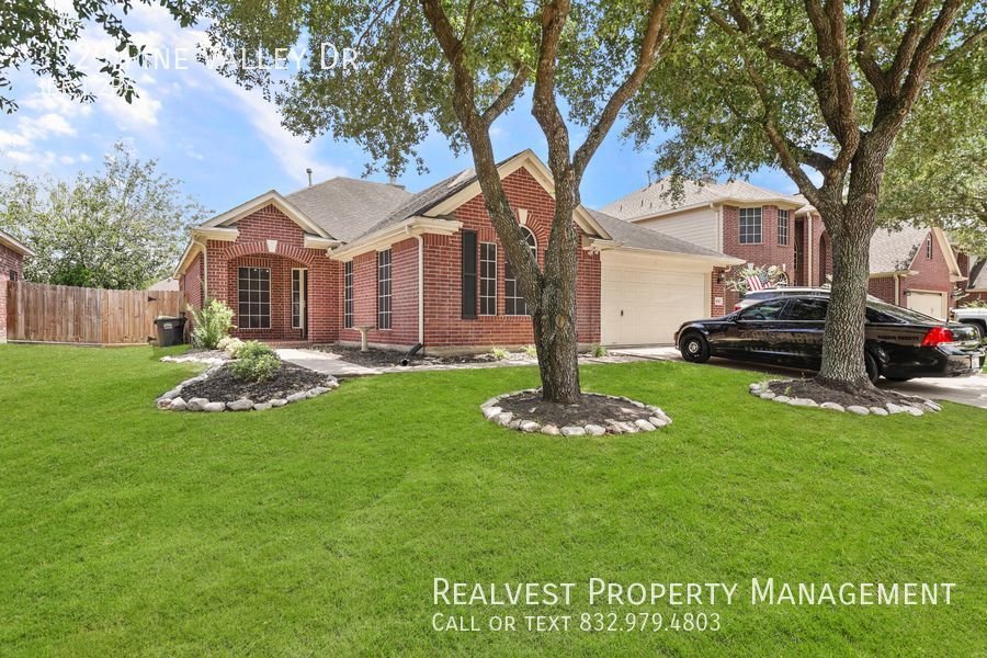 3529 Pine Valley Dr, Pearland, TX 77581 - See Est. Value, Schools & More