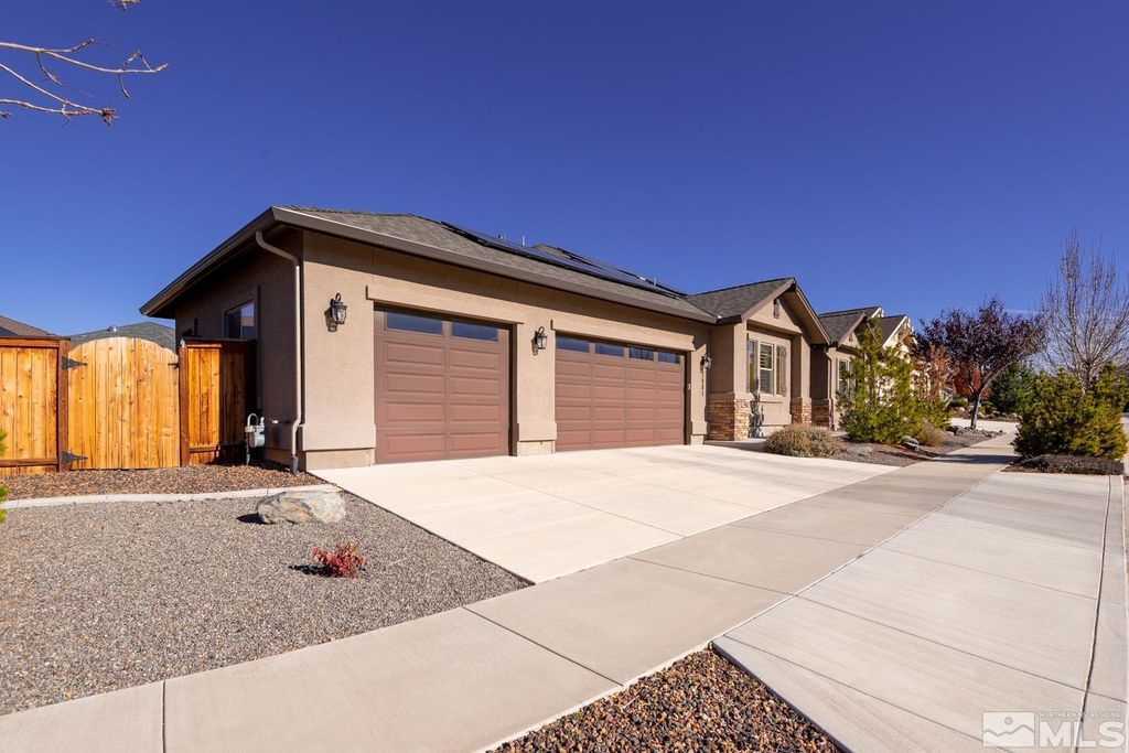 1061 Aspen Brook Ln, Gardnerville, NV 89460 - See Est. Value, Schools ...