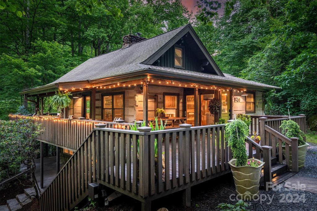 9456 Blackberry Rd, Lenoir, NC 28645 - See Est. Value, Schools & More