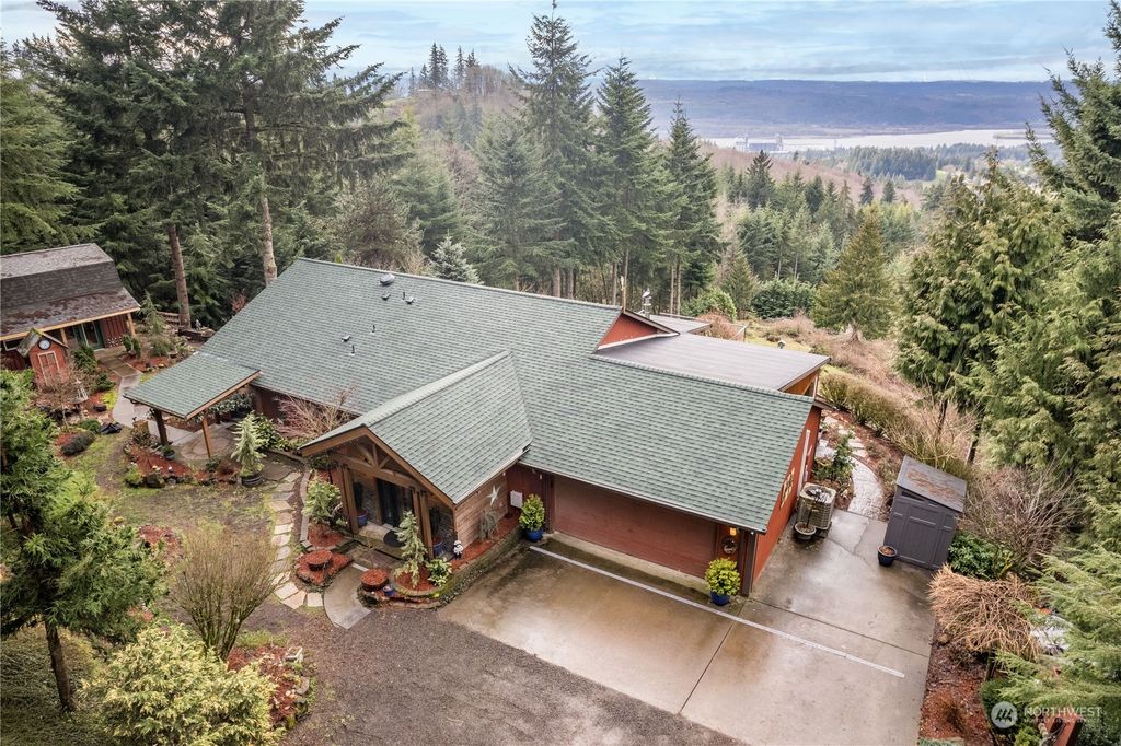 173 Agate Mountain Road, Kalama, WA 98625 - See Est. Value, Schools & More