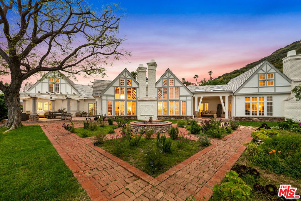 20990 Las Flores Mesa Dr, Malibu, CA 90265 | MLS# 24-391969 | Trulia