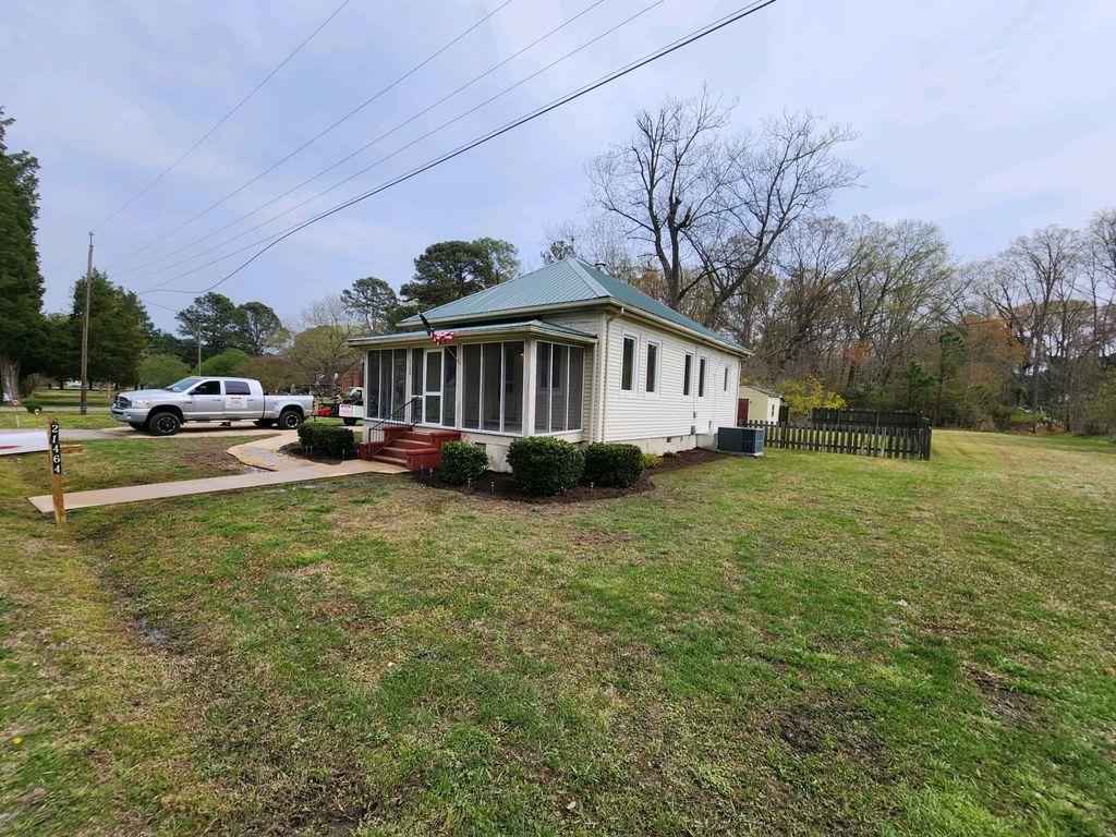 21464 Twin Hill Ln, Carrollton, VA 23314 | Trulia