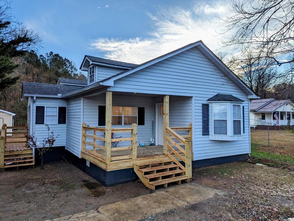202 East Ave, Rossville, GA 30741 - See Est. Value, Schools & More