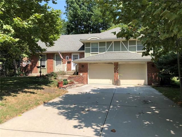 11804 W 53rd St, Shawnee, KS 66203 - See Est. Value, Schools & More