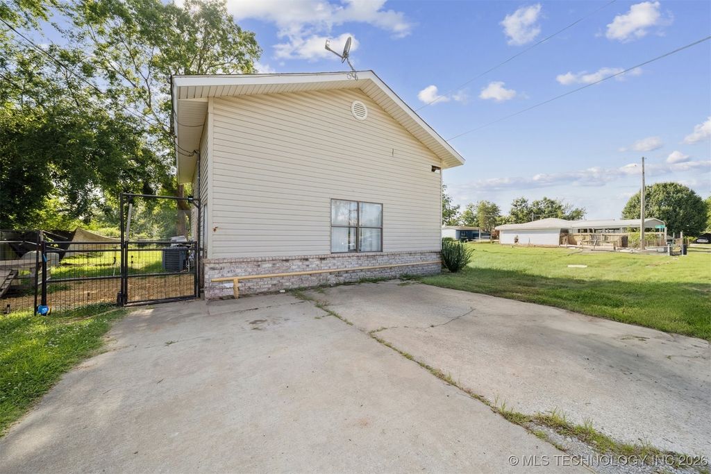 34 N Spruce St, Kellyville, OK 74039 | MLS# 2600696 | Trulia