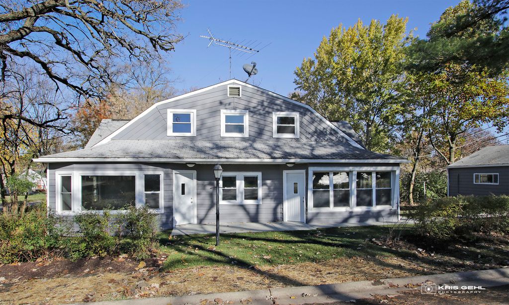 1413 Melrose Ave, Round Lake Beach, IL 60073 - See Est. Value, Schools ...