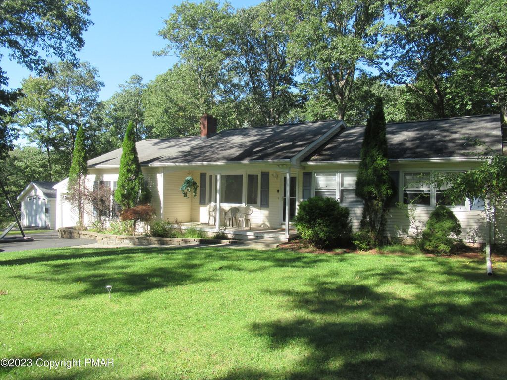 5153 Laurel Loop, Swiftwater, PA 18370 - See Est. Value, Schools & More