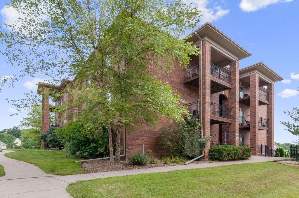 2468 Cascade Ln, Iowa City, IA 52246 - See Estimated Value