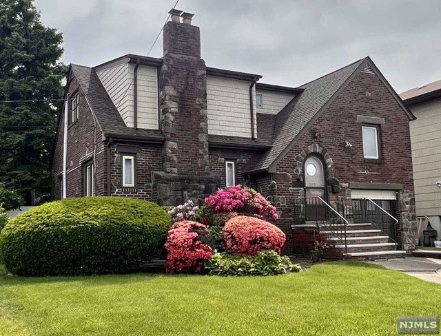 490 Ridgefield Ter, Fairview, NJ 07022 | Trulia