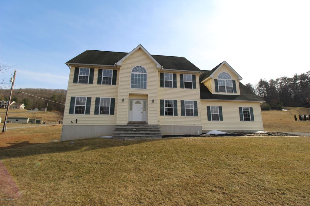 168 Old Stagecoach Rd, Gilbert, PA 18331 - See Est. Value, Schools & More