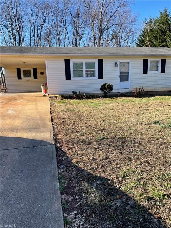 7814 US Highway 601, Dobson, NC 27017 - See Est. Value, Schools & More