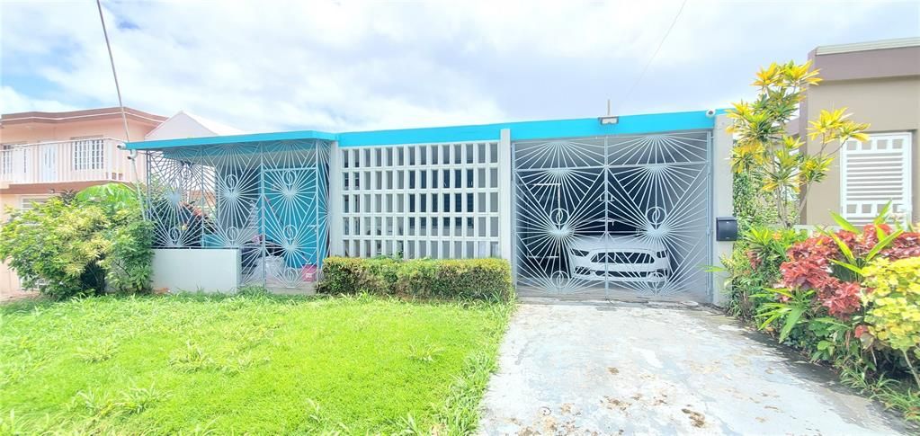 Calle 42 Extension Rexville Bn #12, Bayamon, PR 00957 - See Est. Value ...