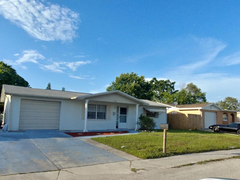 3451 Atlantis Dr, Holiday, FL 34691 - See Est. Value, Schools & More