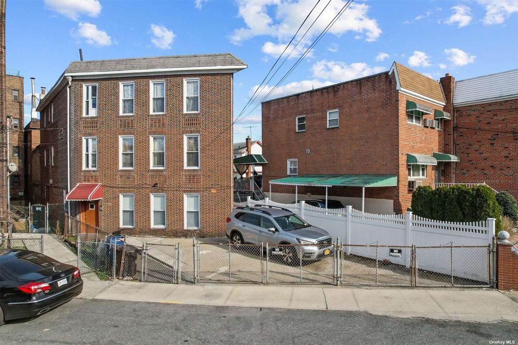 4522 Barnes Avenue, Bronx, NY 10466 | MLS# 3537456 | Trulia