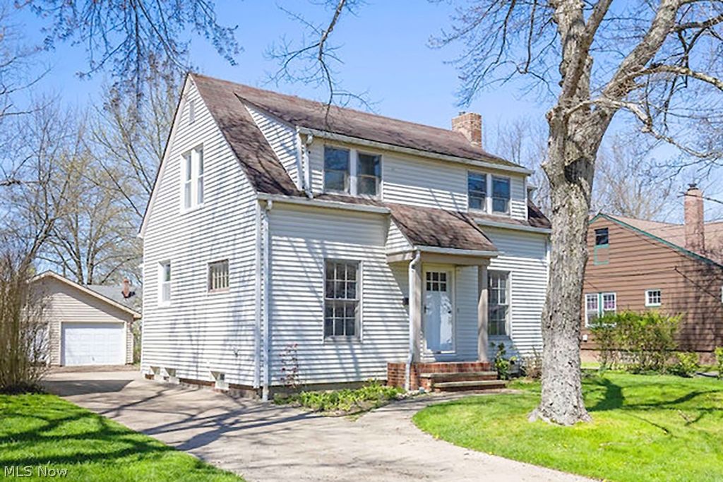 1568 Commodore Rd, Lyndhurst, OH 44124 - See Est. Value, Schools & More