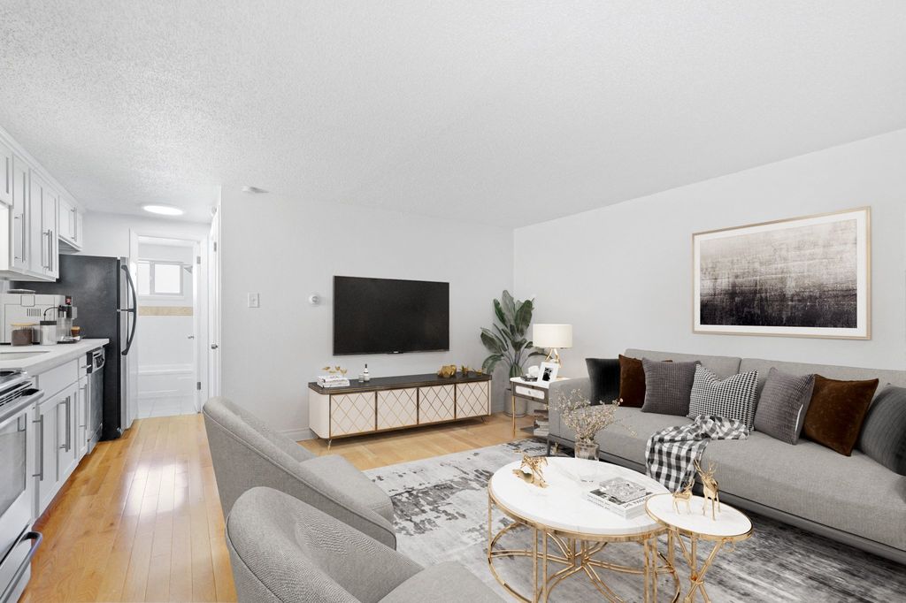 1010 N Clarkson St #941333, Denver, CO 80218 - See Est. Value, Schools ...