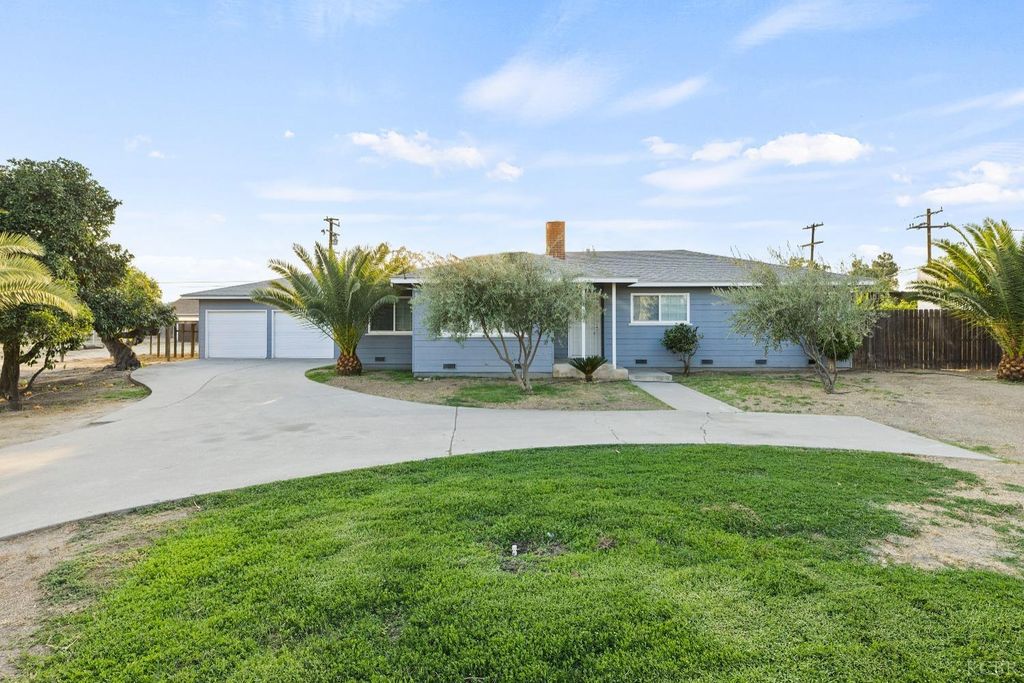 10720 14th Ave, Armona, CA 93202 - See Est. Value, Schools & More