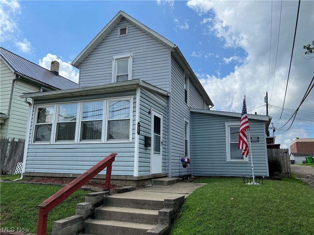 721 S 8th St, Coshocton, OH 43812 - See Est. Value, Schools & More