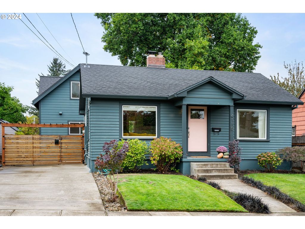 4115 NE 70th Ave, Portland, OR 97218 - See Est. Value, Schools & More