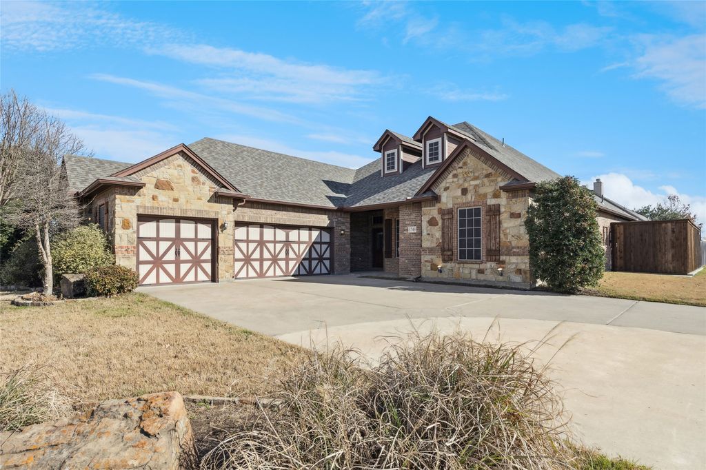 1749 Potomac Dr #R, Burleson, TX 76028 | MLS# 21152666 - Trulia | Trulia