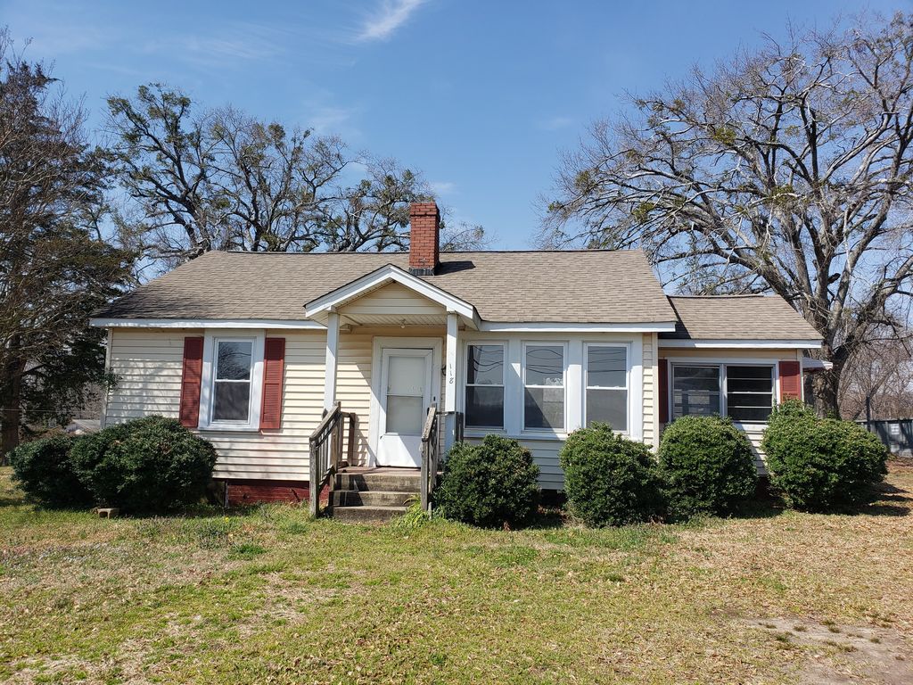 118 Sandra Ave, Greenville, SC 29611 - See Est. Value, Schools & More