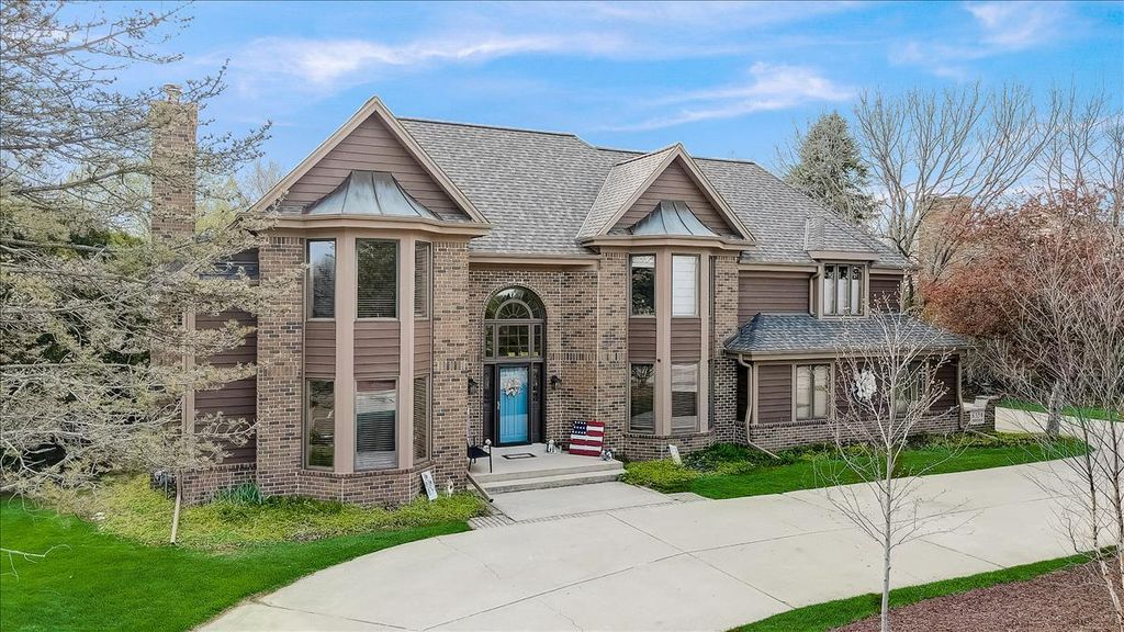 6334 Parkview Rd, Greendale, WI 53129 | Trulia