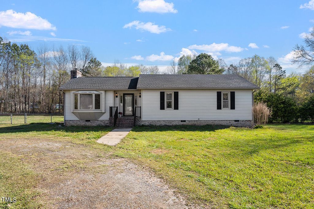 1013 Vinson Ct, Clayton, NC 27520 - See Est. Value, Schools & More