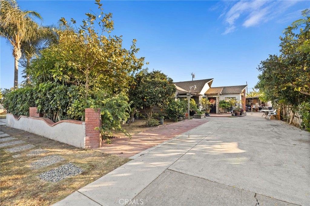 1146 Richland Ave, Santa Ana, CA 92703 - See Est. Value, Schools & More